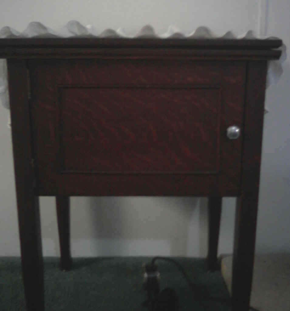 Davis “Electro” Sewing Machine – Sewing Machine Museum