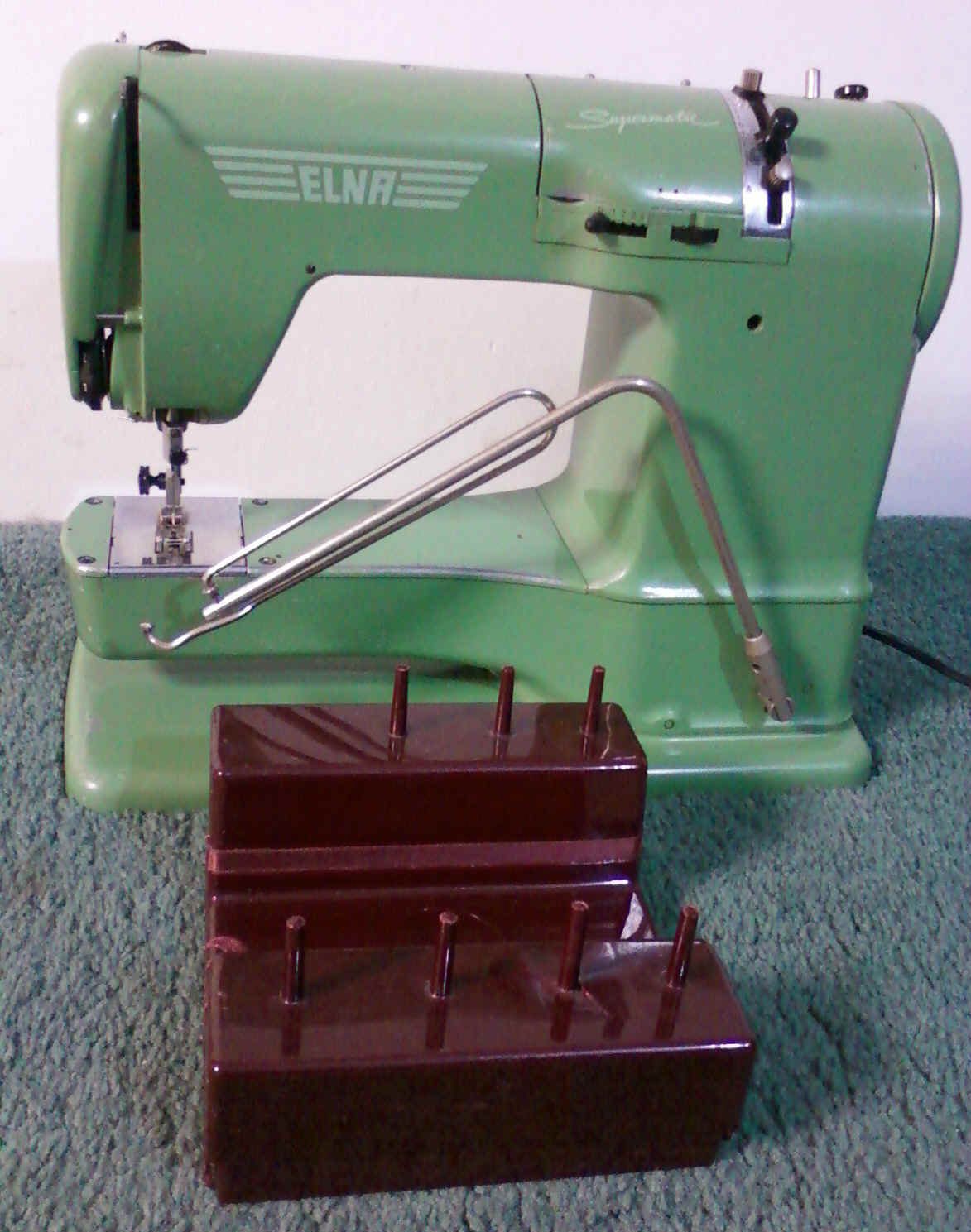 Elna Supermatic Sewing Machine – Sewing Machine Museum